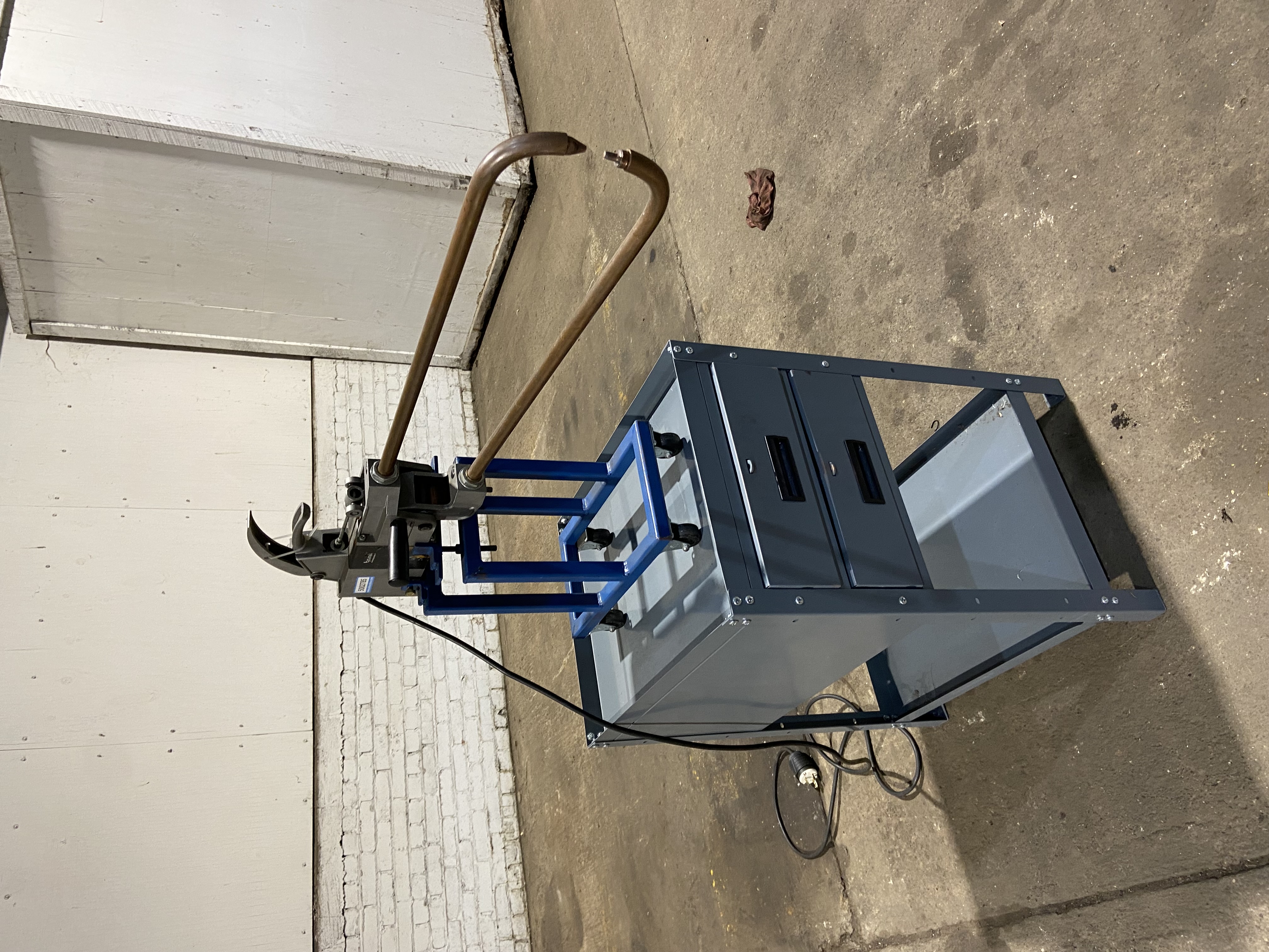 AM23769- Tecna spot welder – portable - 2005