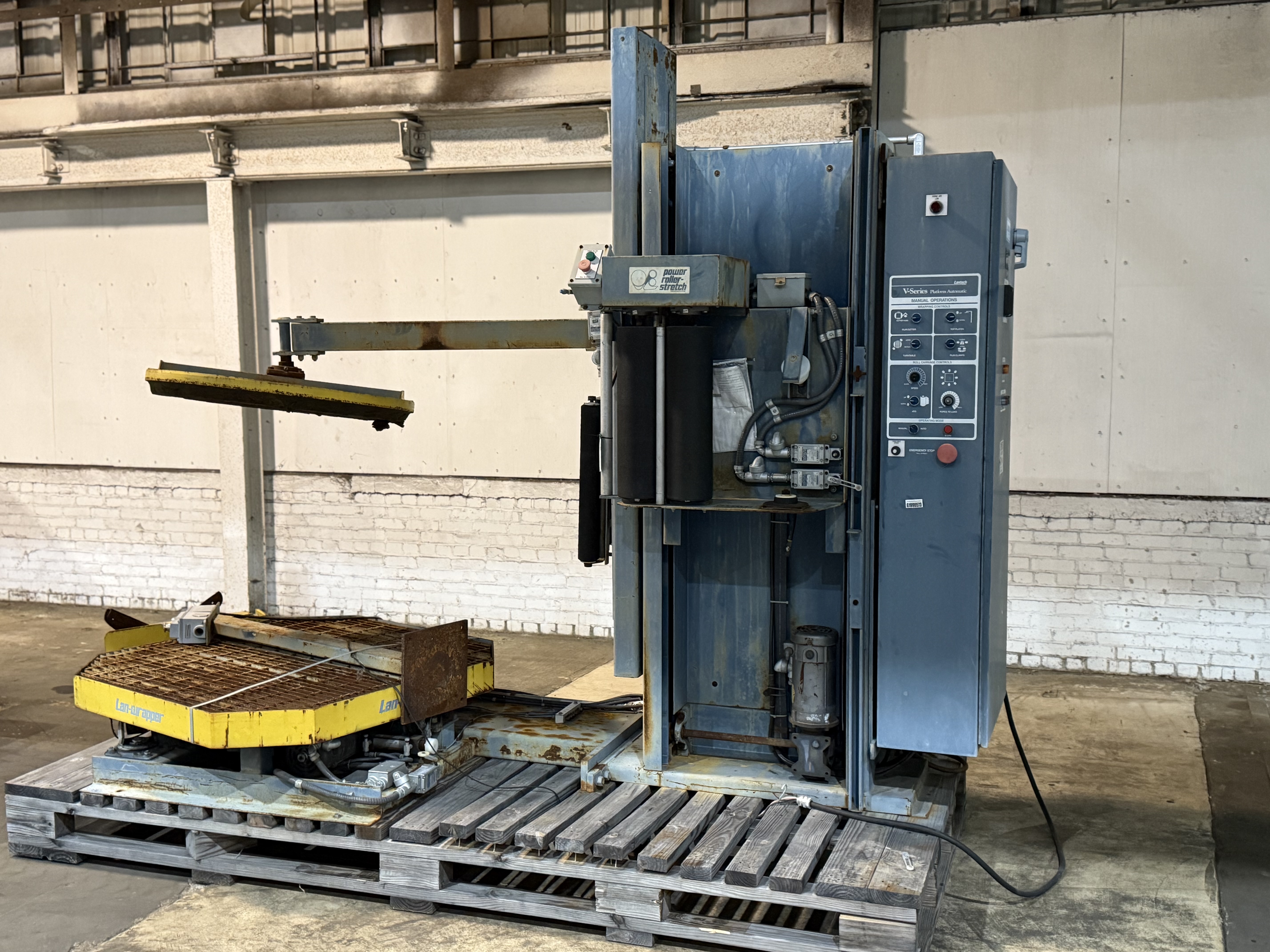 AM24007- Lantech SVSA Pallet Stretch Wrapper