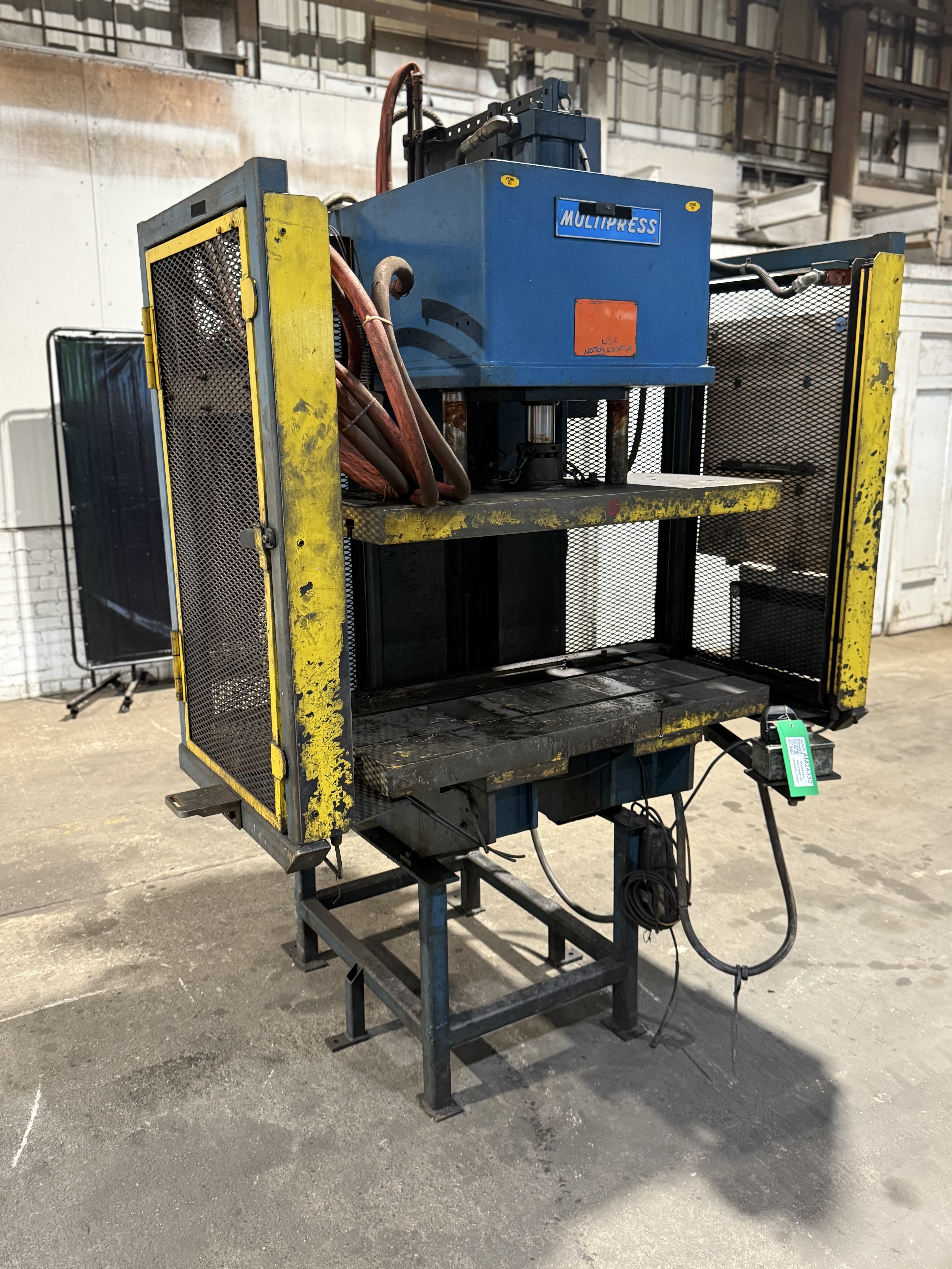 AM24332- MultiPress 4 Ton Hydraulic Press
