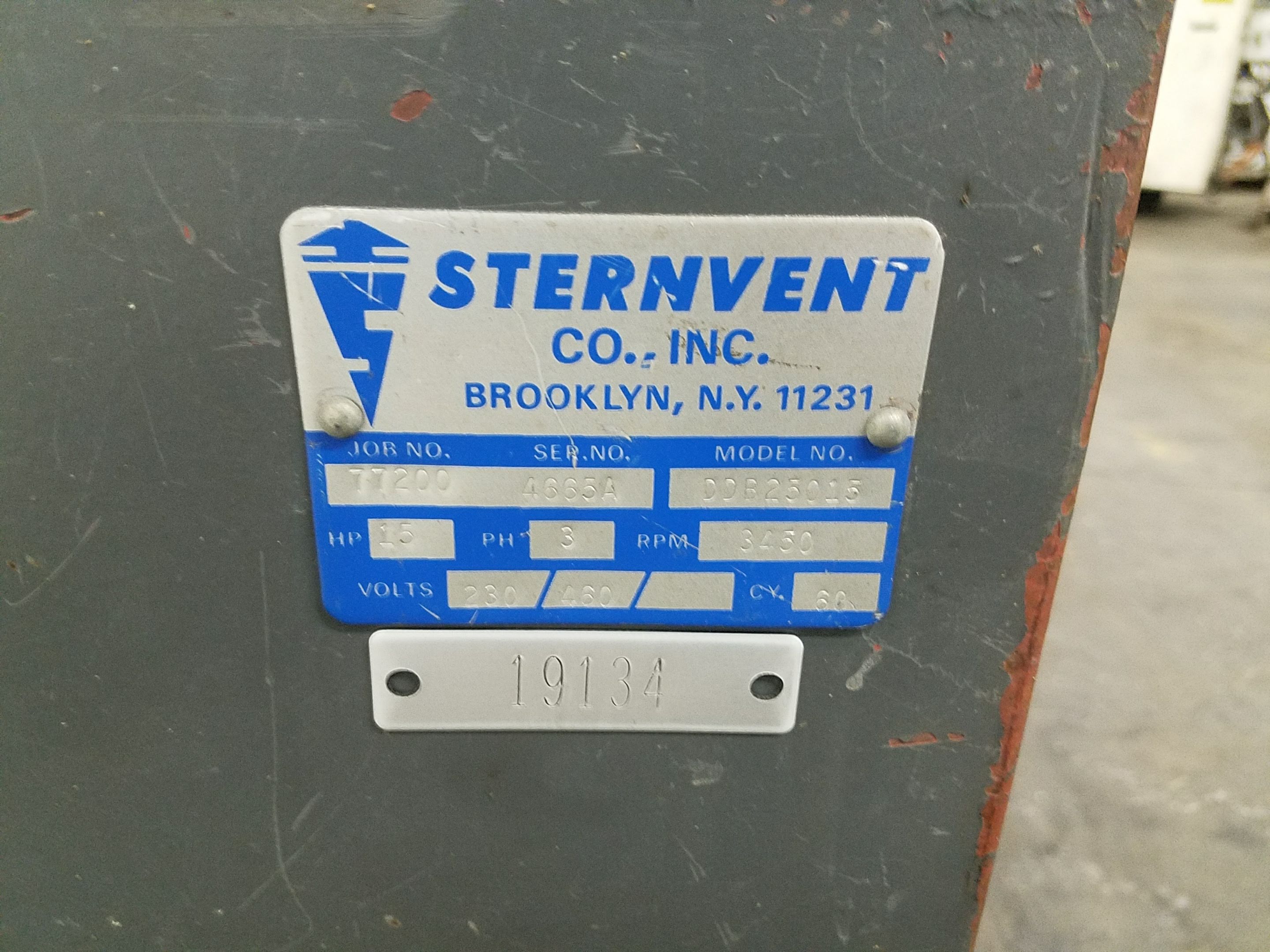 AM19134-Sternvent 3,000 cfm Downdraft Dust Collection Table