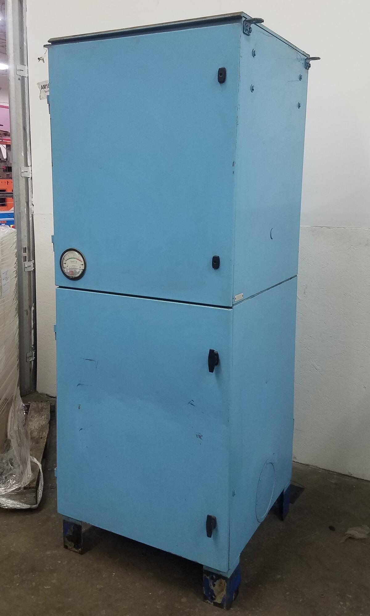 AM18262 - Donaldson Torit DryFlo 1070-cfm Cartridge Mist Collector